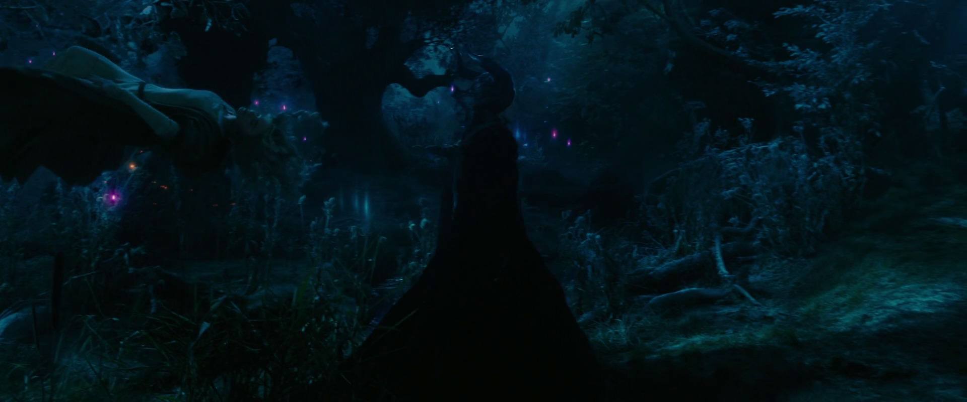 Maleficent (2014) - Animation Screencaps.com
