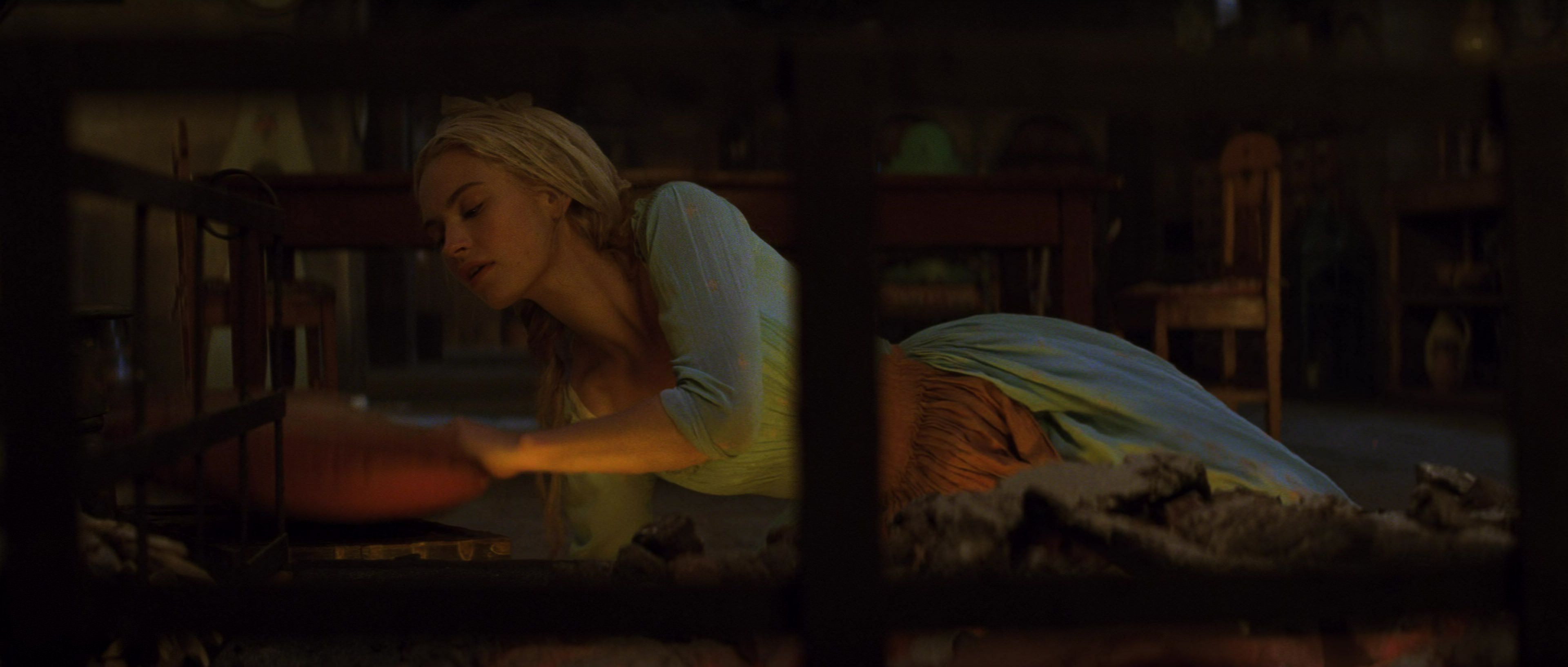 Cinderella (2015) [4K] - Animation Screencaps.com