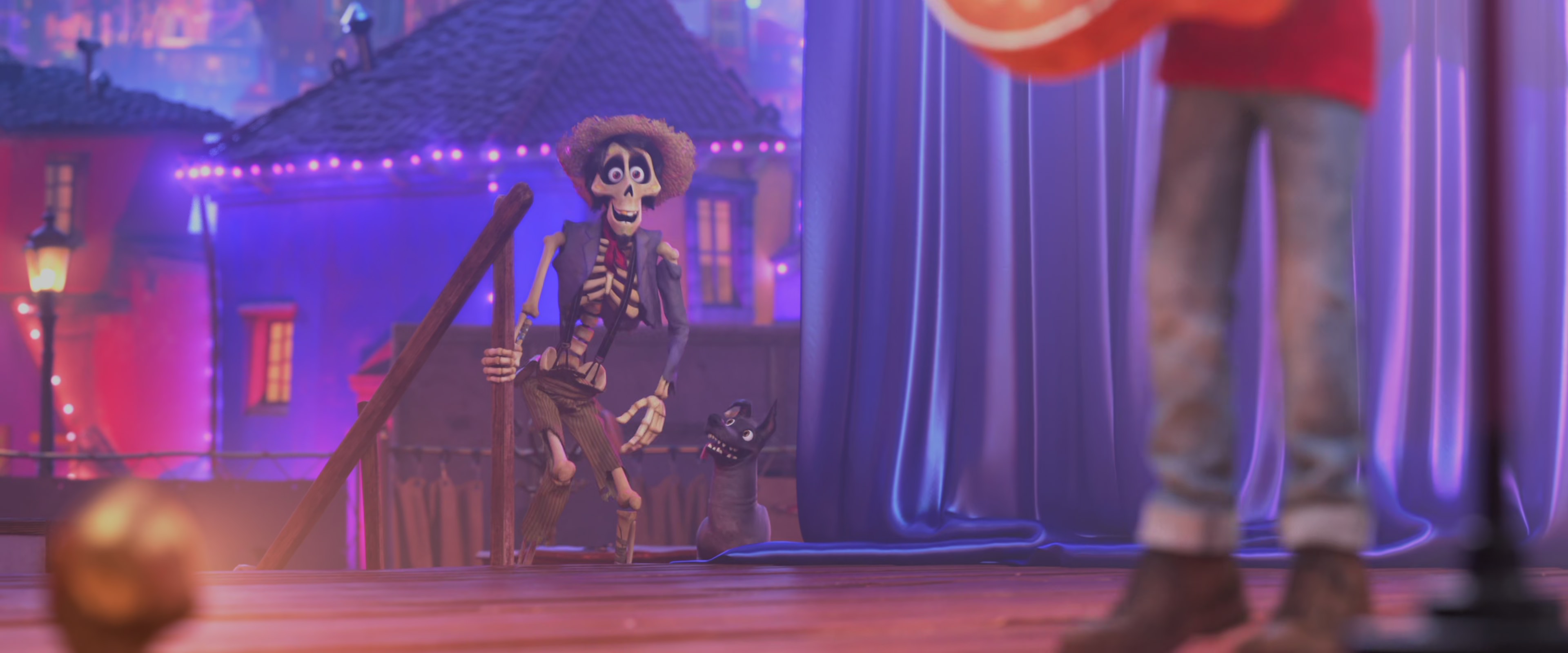 Coco (2017) [4K] - Animation Screencaps.com