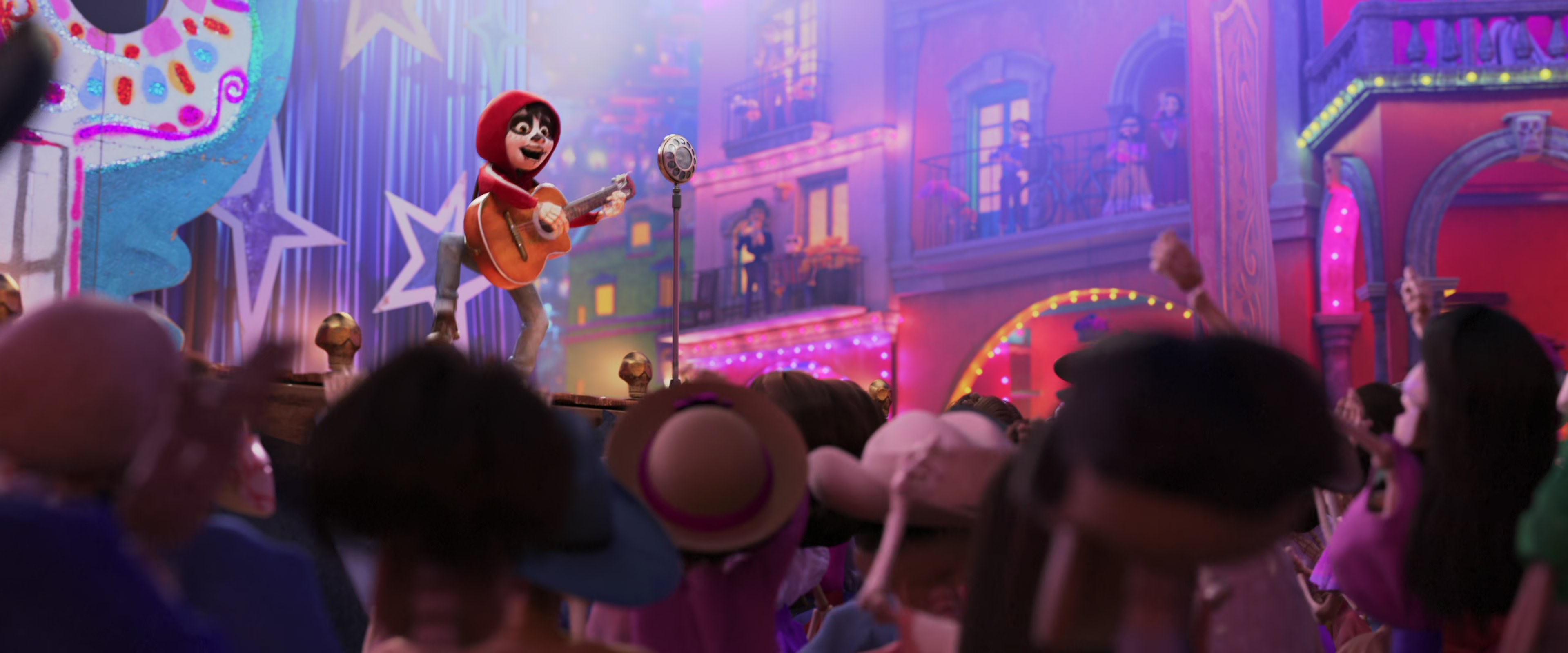Coco (2017) [4K] - Animation Screencaps.com