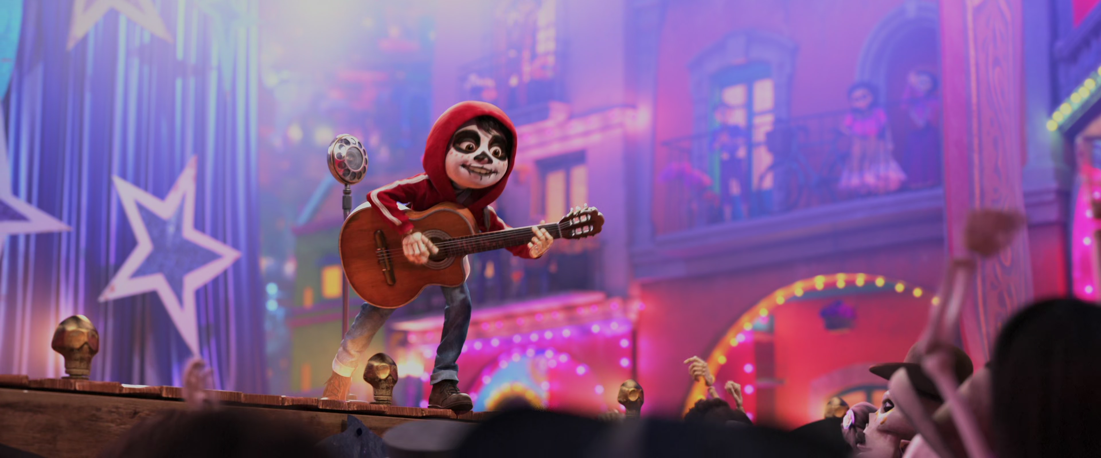 Coco (2017) [4K] - Animation Screencaps.com