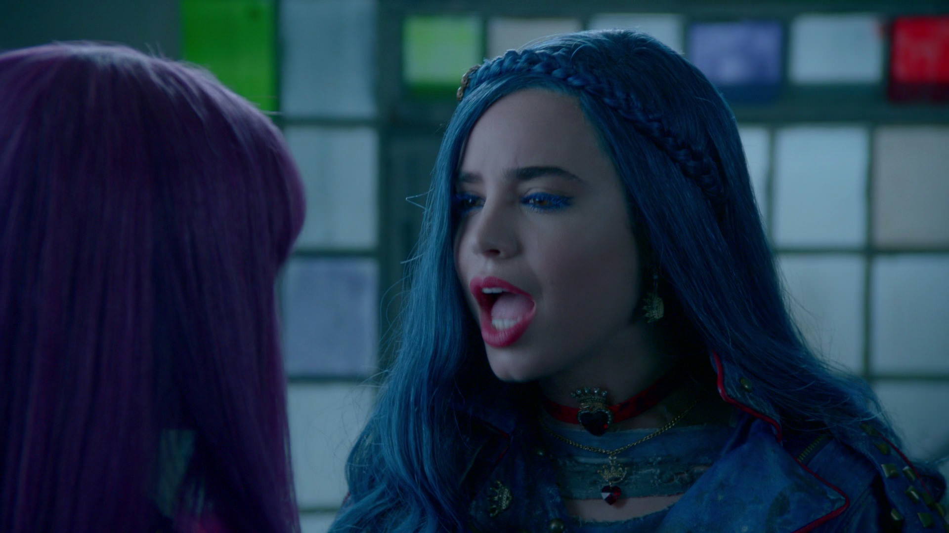 Descendants 2 (2017) - Animation Screencaps.com