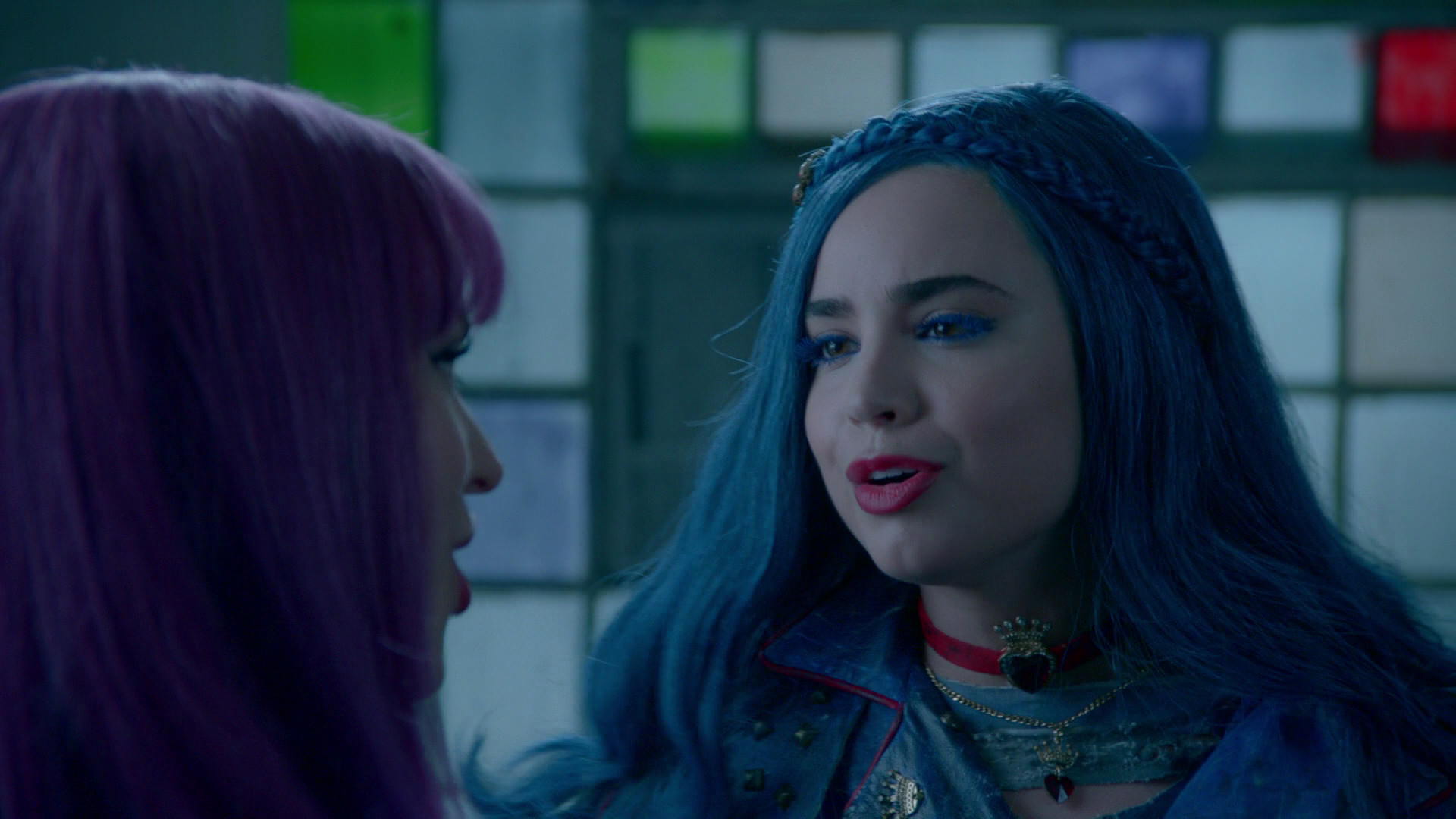 Descendants 2 (2017) - Animation Screencaps.com
