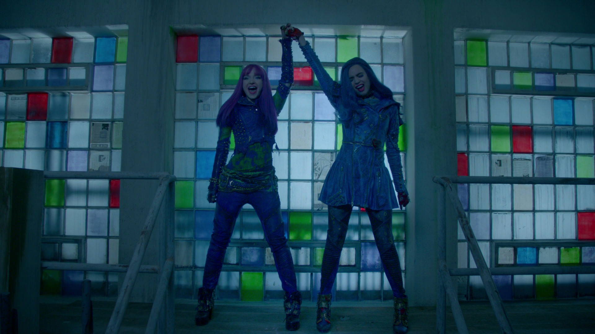 Descendants 2 (2017) - Animation Screencaps.com