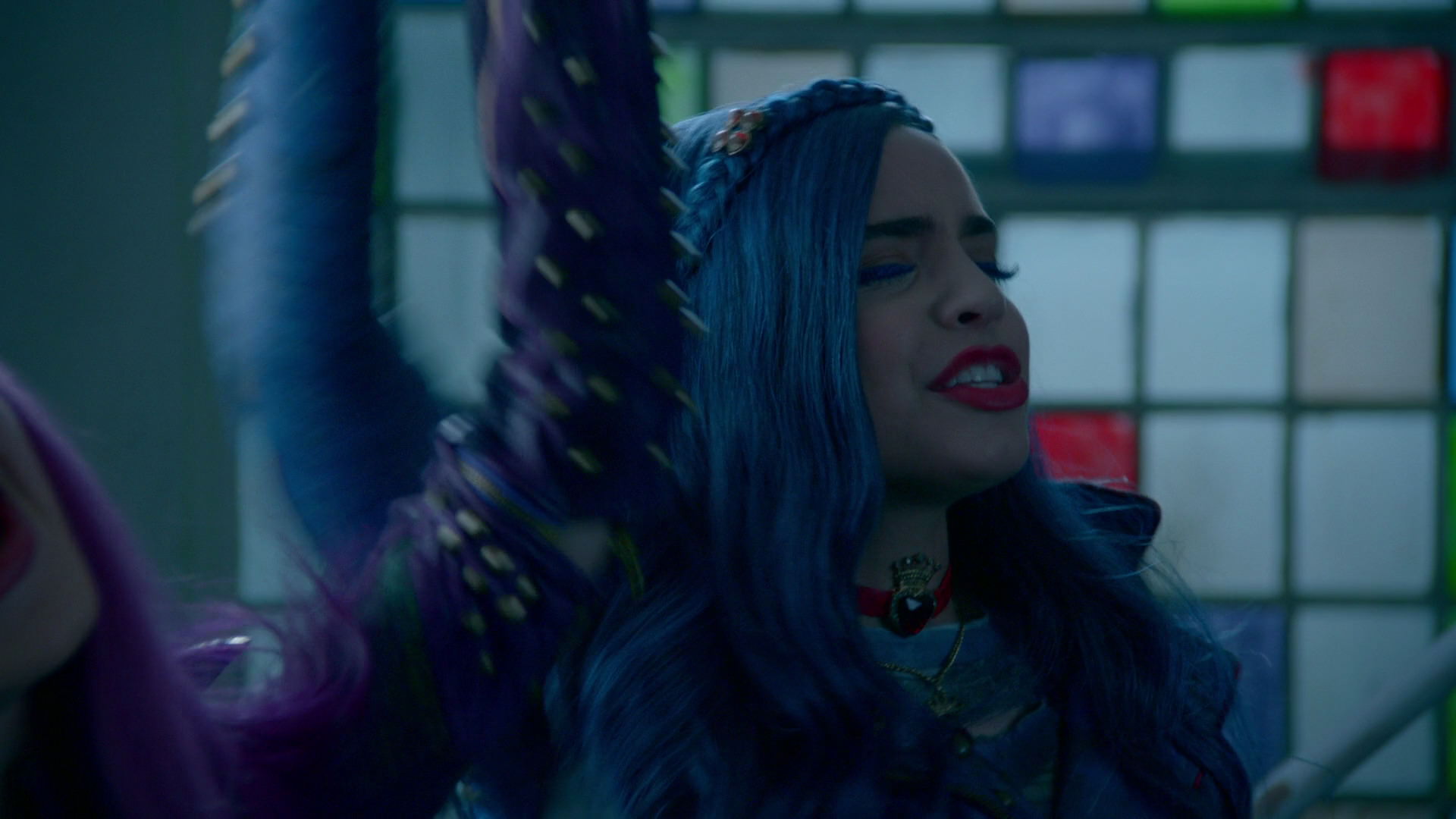 Descendants 2 (2017) - Animation Screencaps.com
