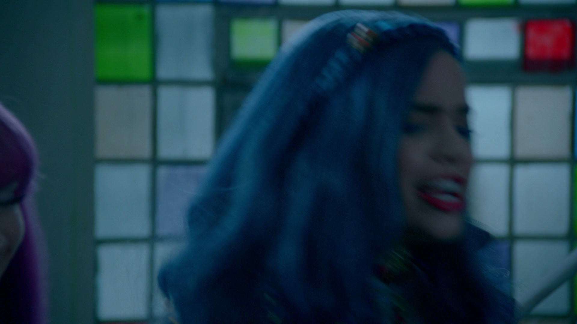 Descendants 2 (2017) - Animation Screencaps.com