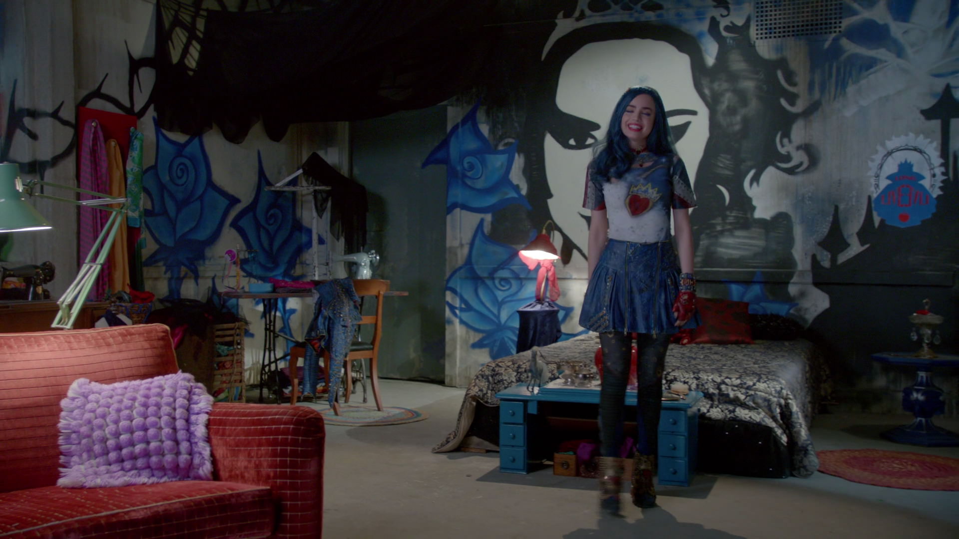 Descendants 2 (2017) - Animation Screencaps.com