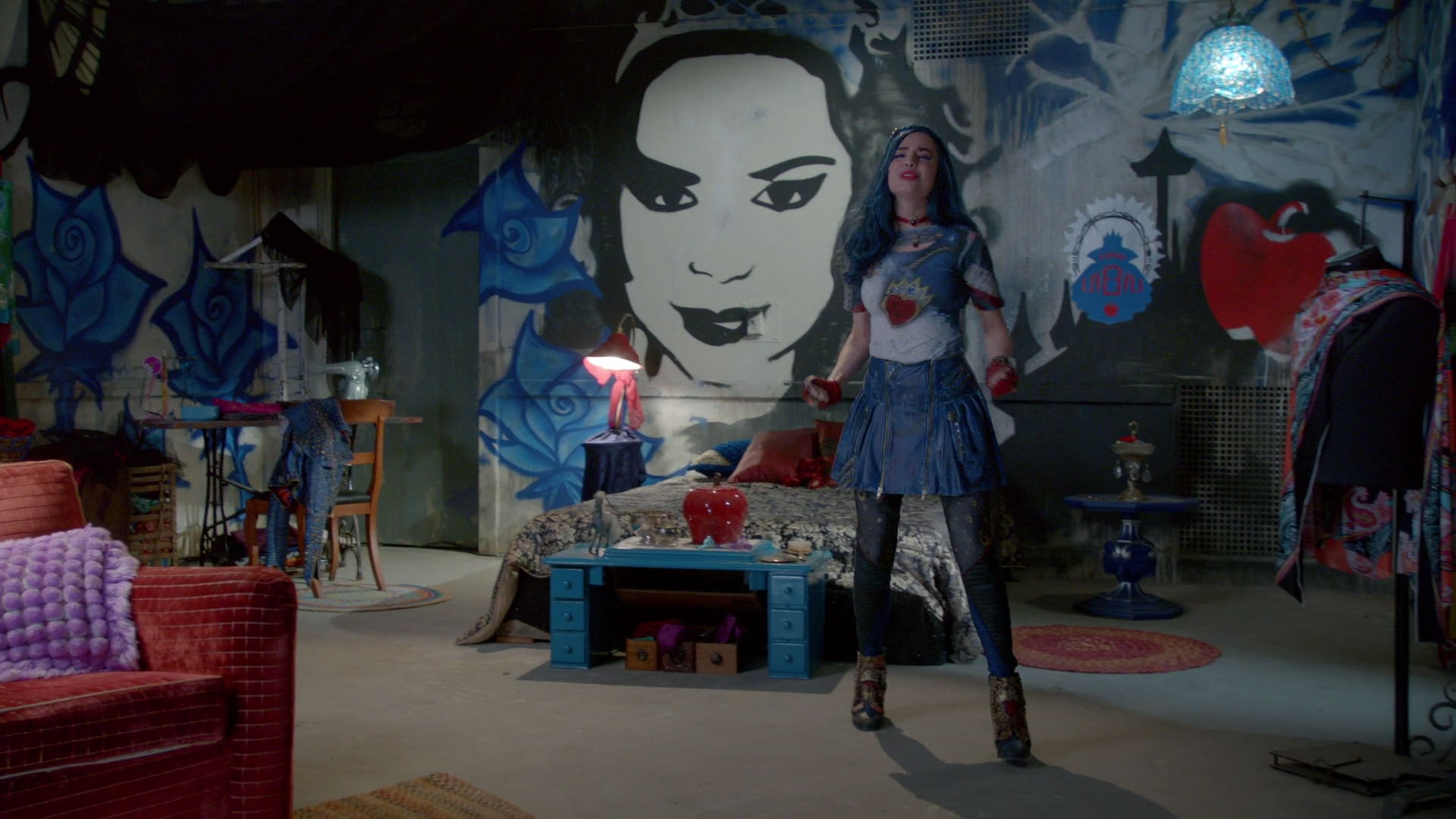 Descendants 2 (2017) - Animation Screencaps.com