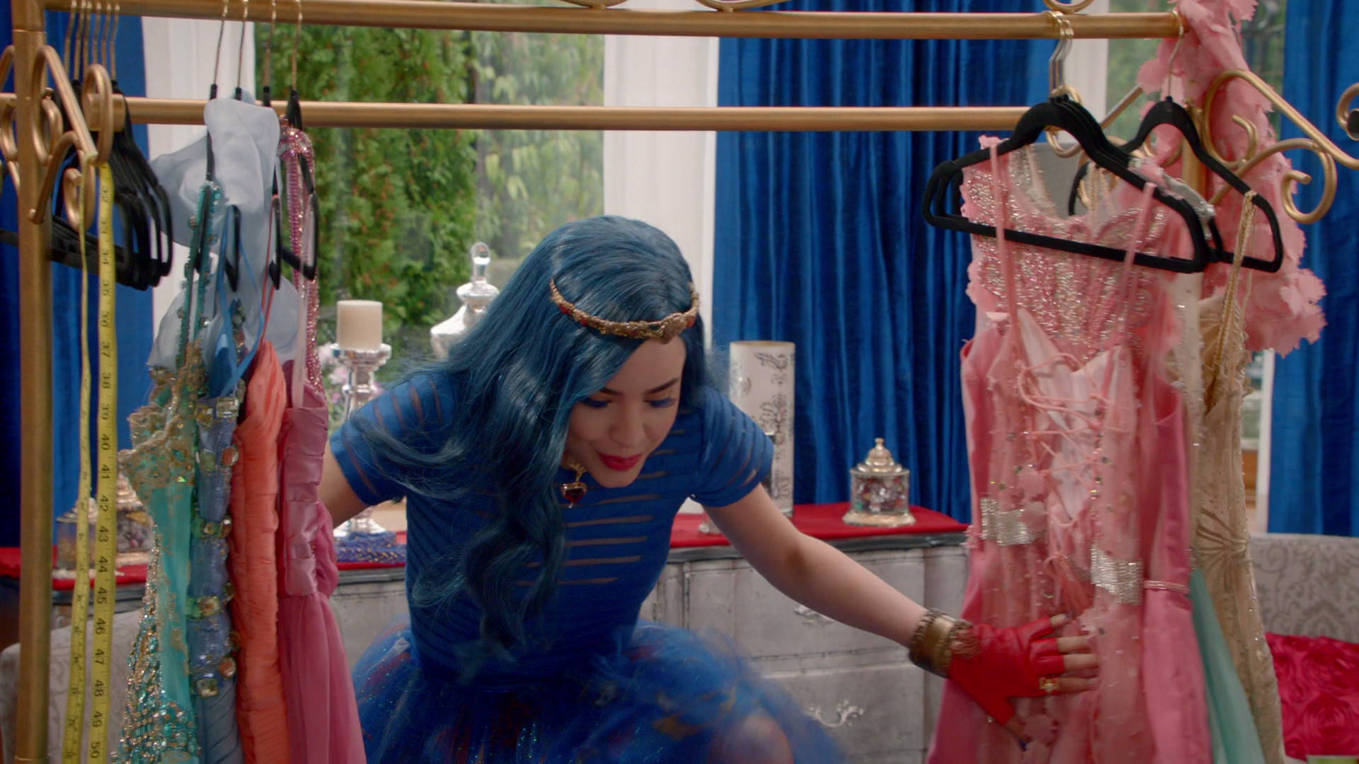 Descendants 2 (2017) - Animation Screencaps.com