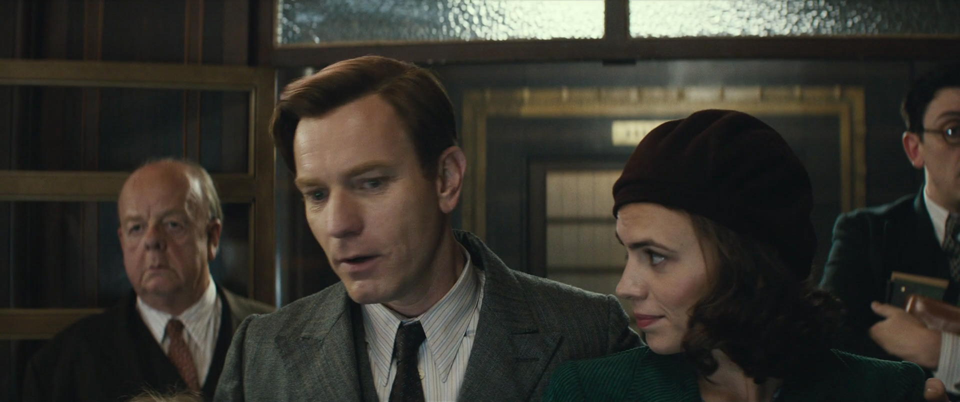 Christopher Robin (2018) - Animation Screencaps.com