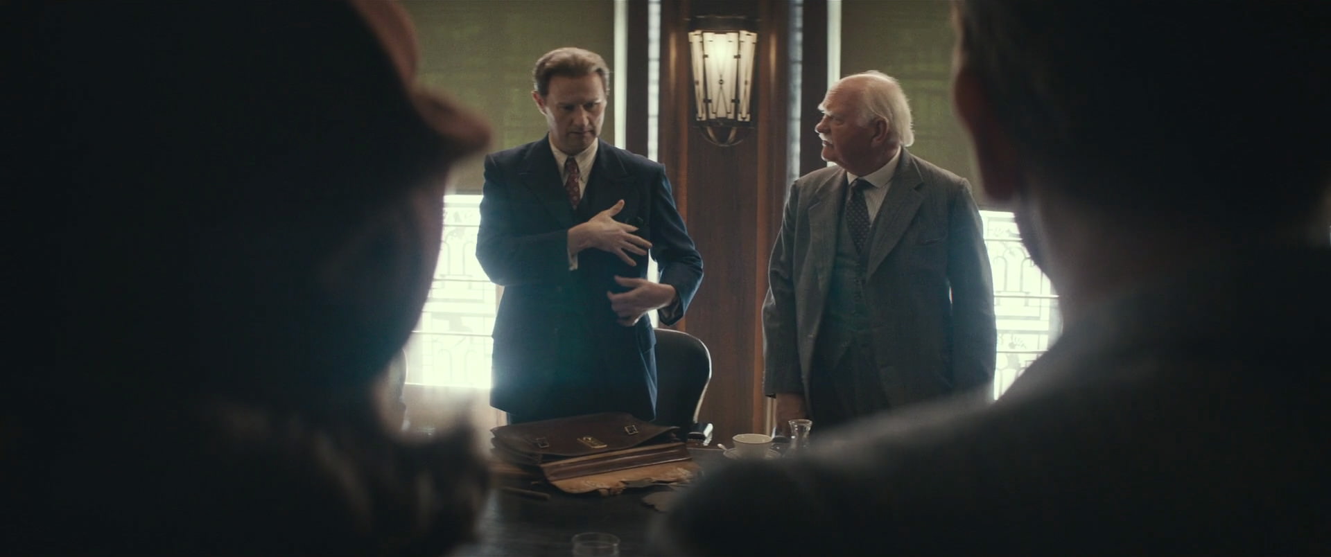 Christopher Robin (2018) - Animation Screencaps.com