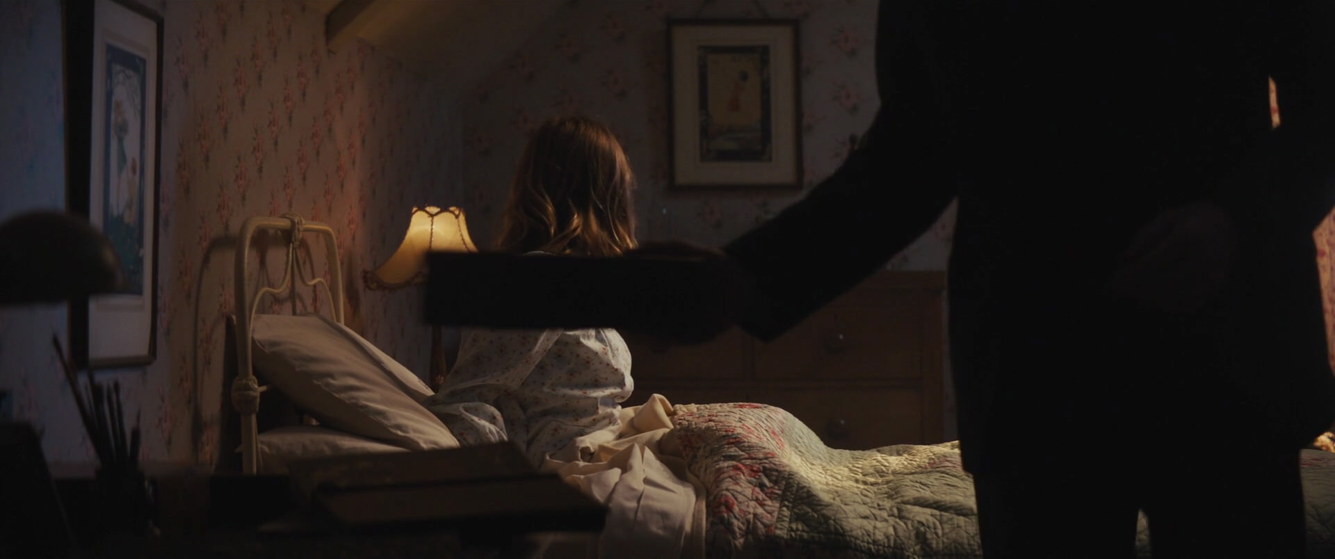 Christopher Robin (2018) - Animation Screencaps.com