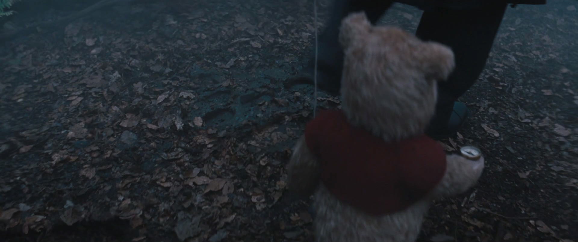 Christopher Robin (2018) - Animation Screencaps.com