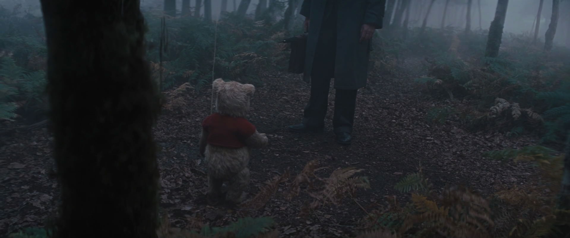 Christopher Robin (2018) - Animation Screencaps.com