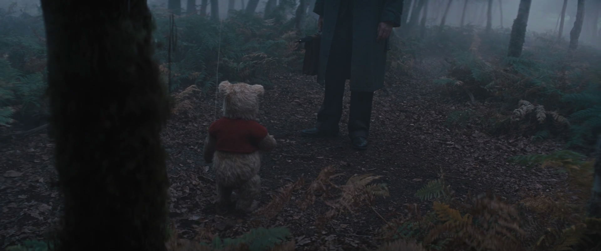 Christopher Robin (2018) - Animation Screencaps.com