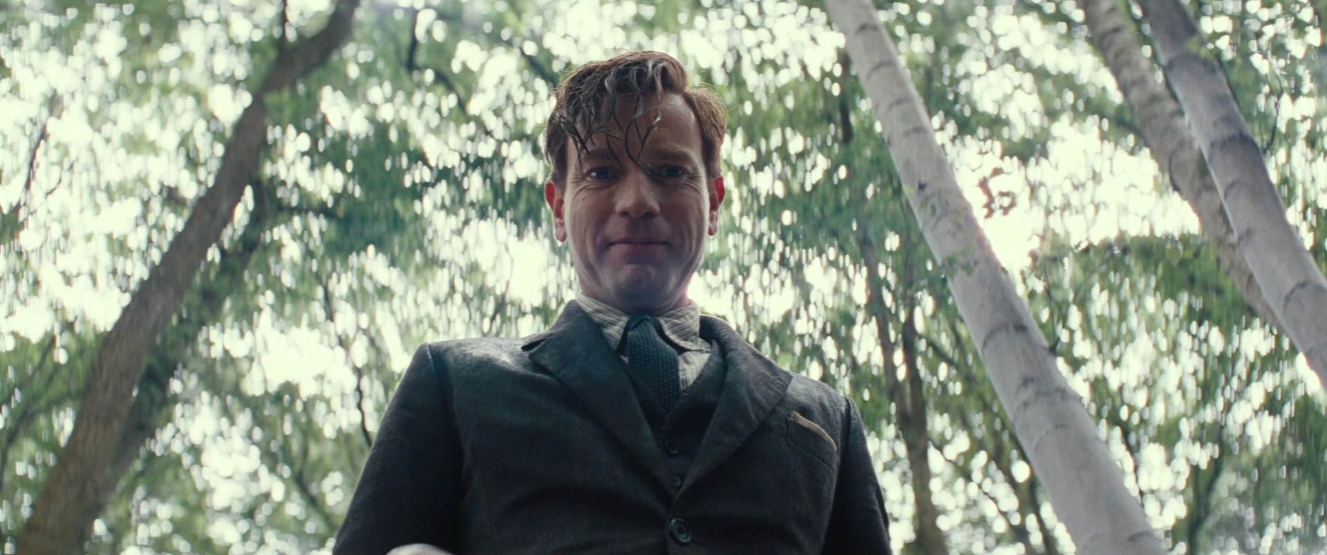 Christopher Robin (2018) - Animation Screencaps.com