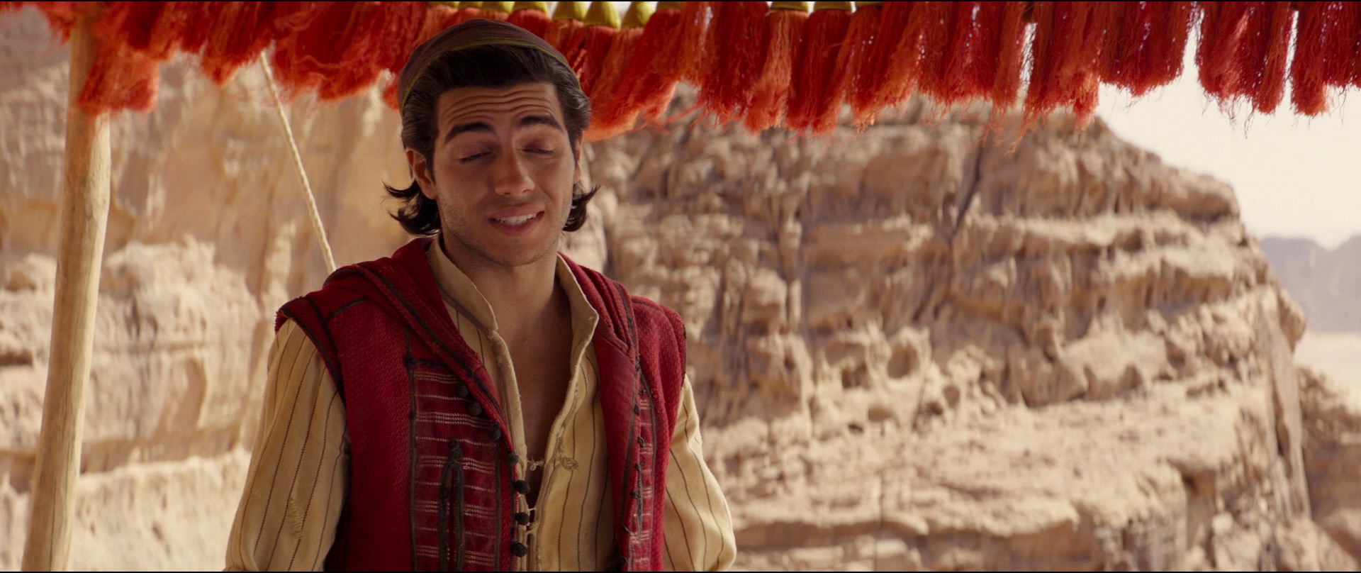 Aladdin (2019) - Animation Screencaps.com