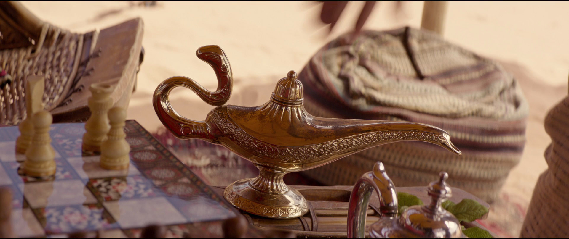 Aladdin (2019) - Animation Screencaps.com