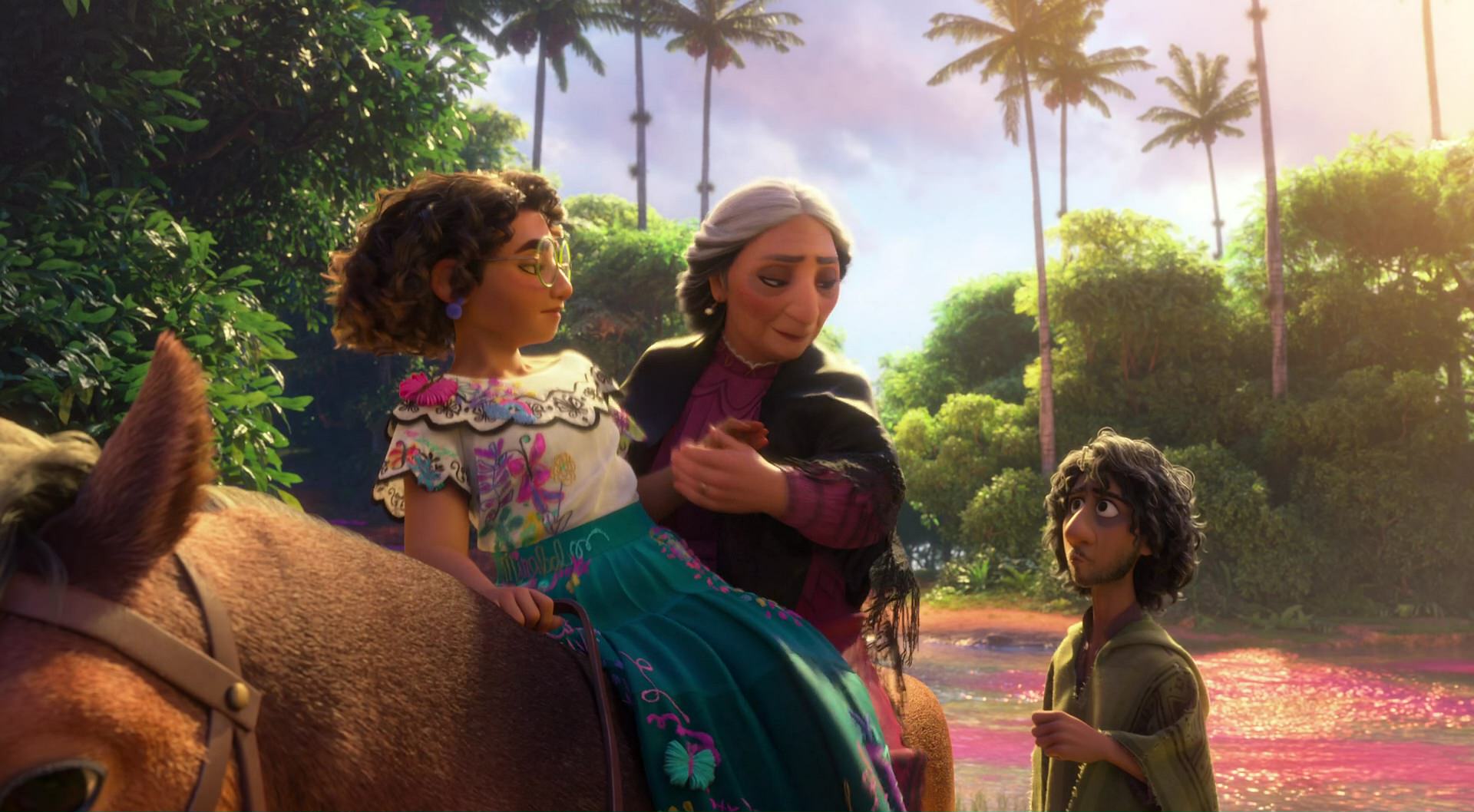 Encanto (2021) - Animation Screencaps.com