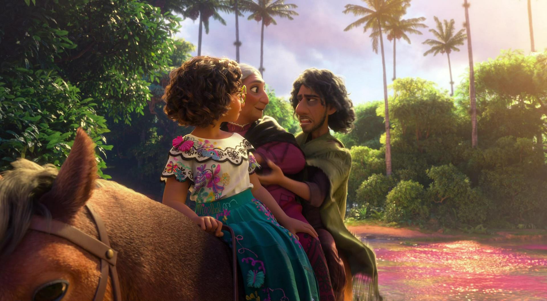 Encanto (2021) - Animation Screencaps.com