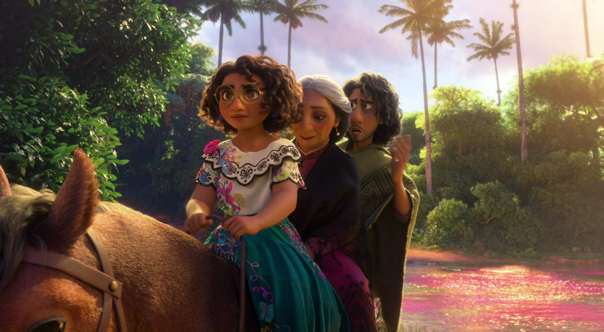 Encanto (2021) - Animation Screencaps.com