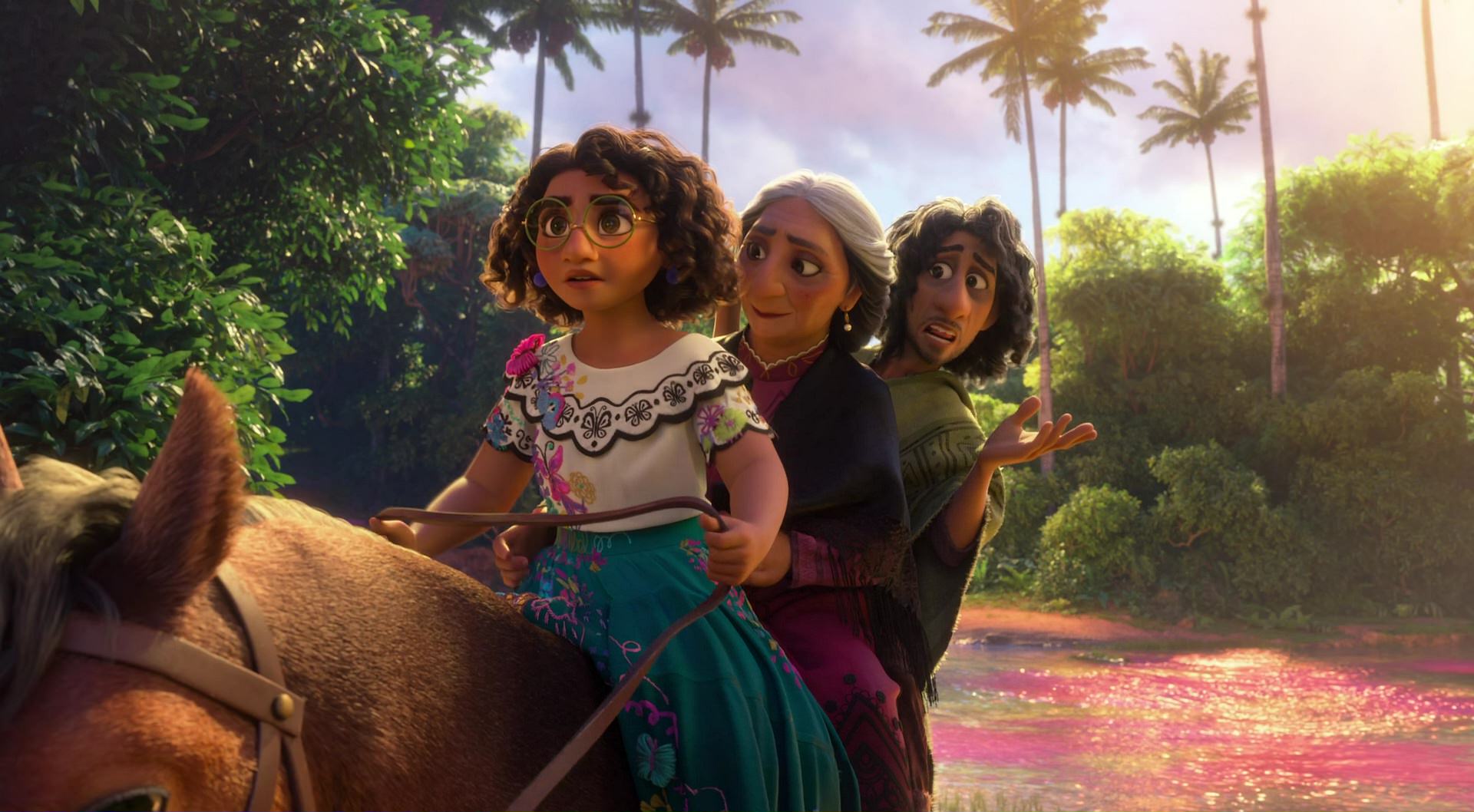 Encanto (2021) - Animation Screencaps.com